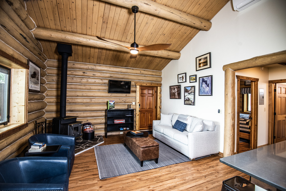 Lakeshore Cabins and Campground Will Give You the "Don't-Wanna-Go Blues"